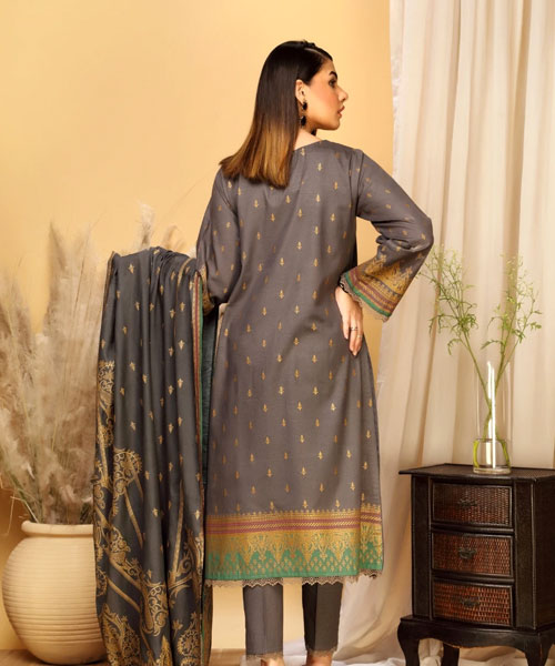 Biggest Range of Pakistani Designers Suits - Resham Fabrics